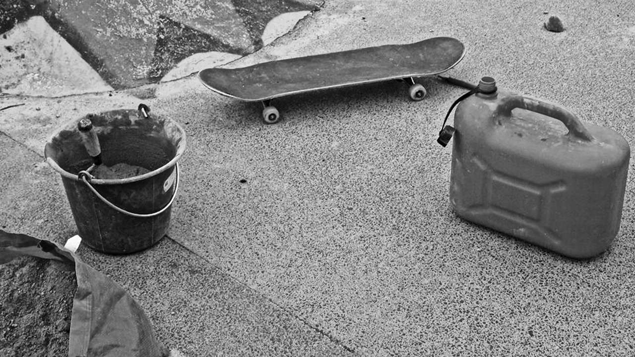 DIY Skatepark GRRRND ZERO Lyon