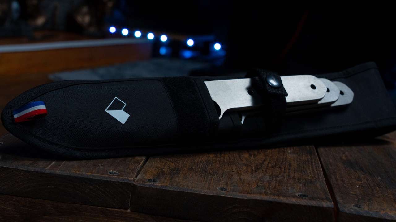 L'étui ultime pour les lanceurs de couteaux - Ulule