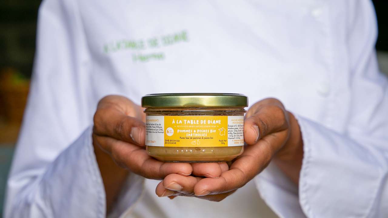 A la table de Diane voit les choses en grand