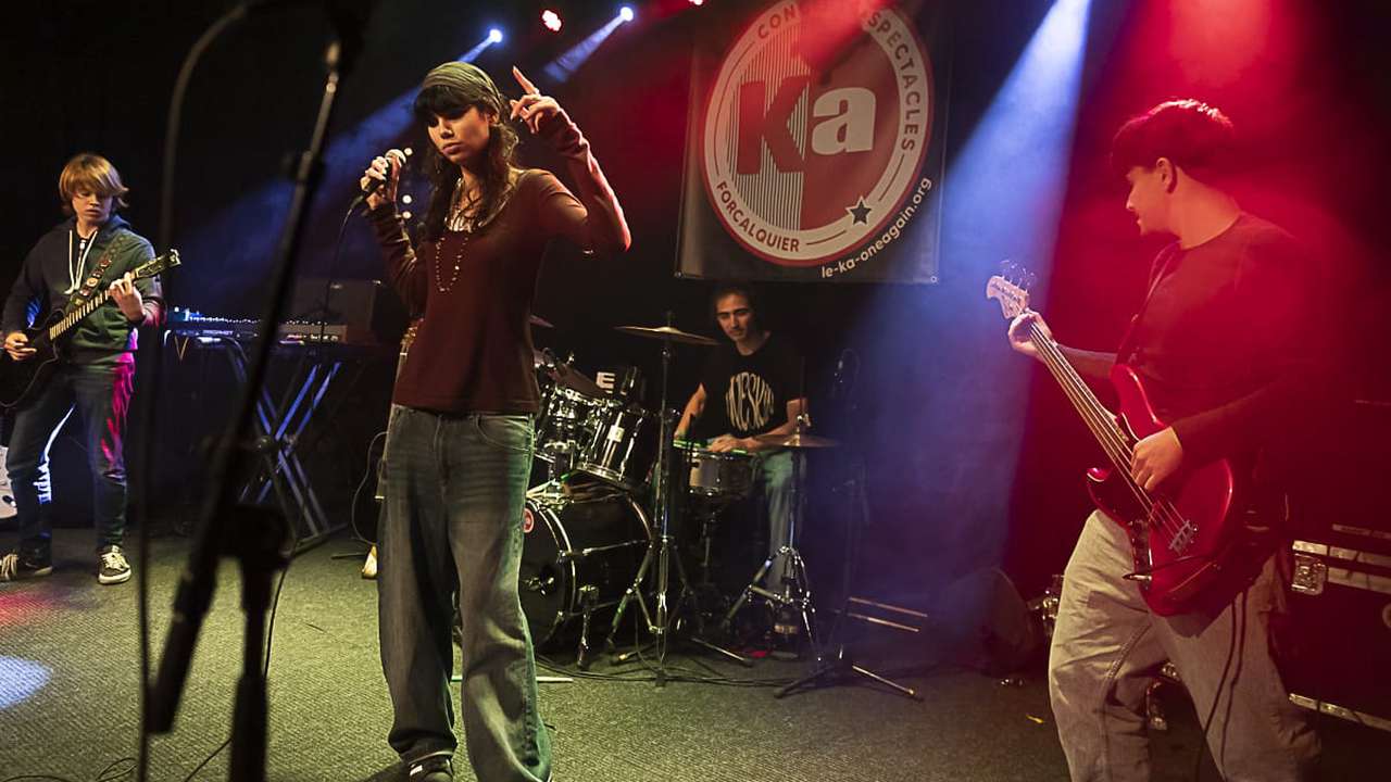 Lift - Premier EP de Maze