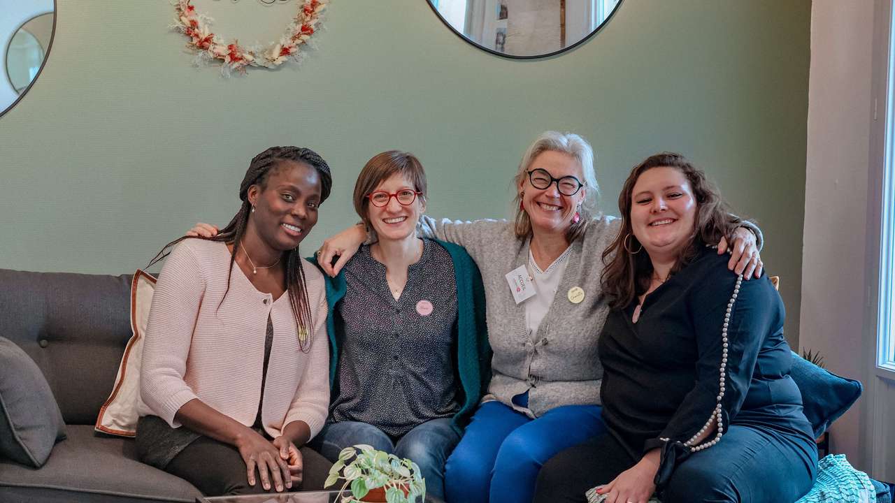 Ensemble, sortons les femmes de l'isolement