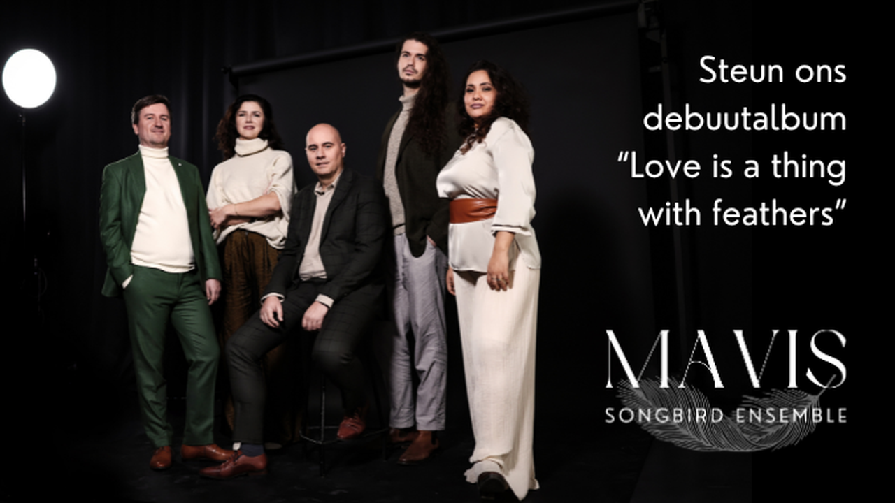 Debuutalbum MAVIS | Love is a Thing with Feathers