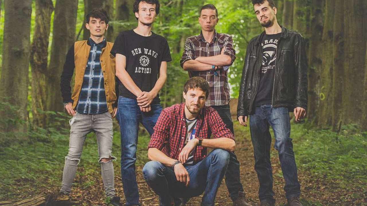 Spring Taste First Album