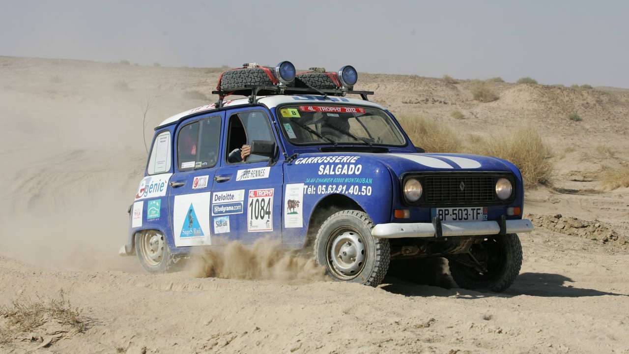 4L Trophy : Les Sextants du Désert