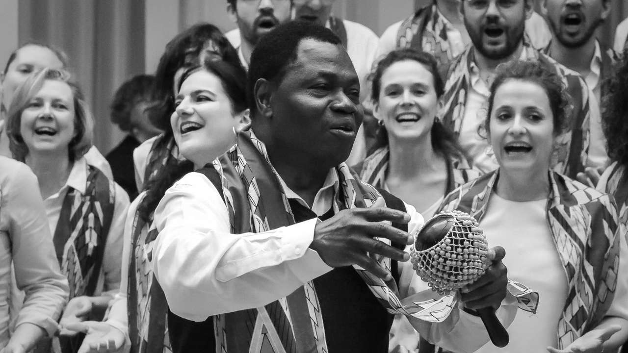 Ma'chaka part en tournée