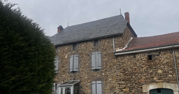 Une maison dans le Cantal : résidence - retraite artistique