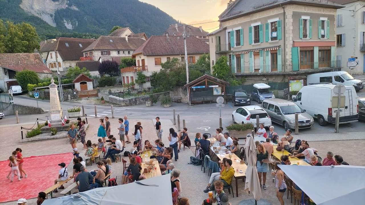 Soutien au Bistrot de la Place de Clelles