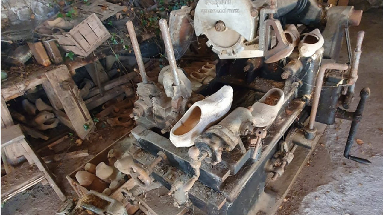 TOUTYP - La plus grande saboterie de France