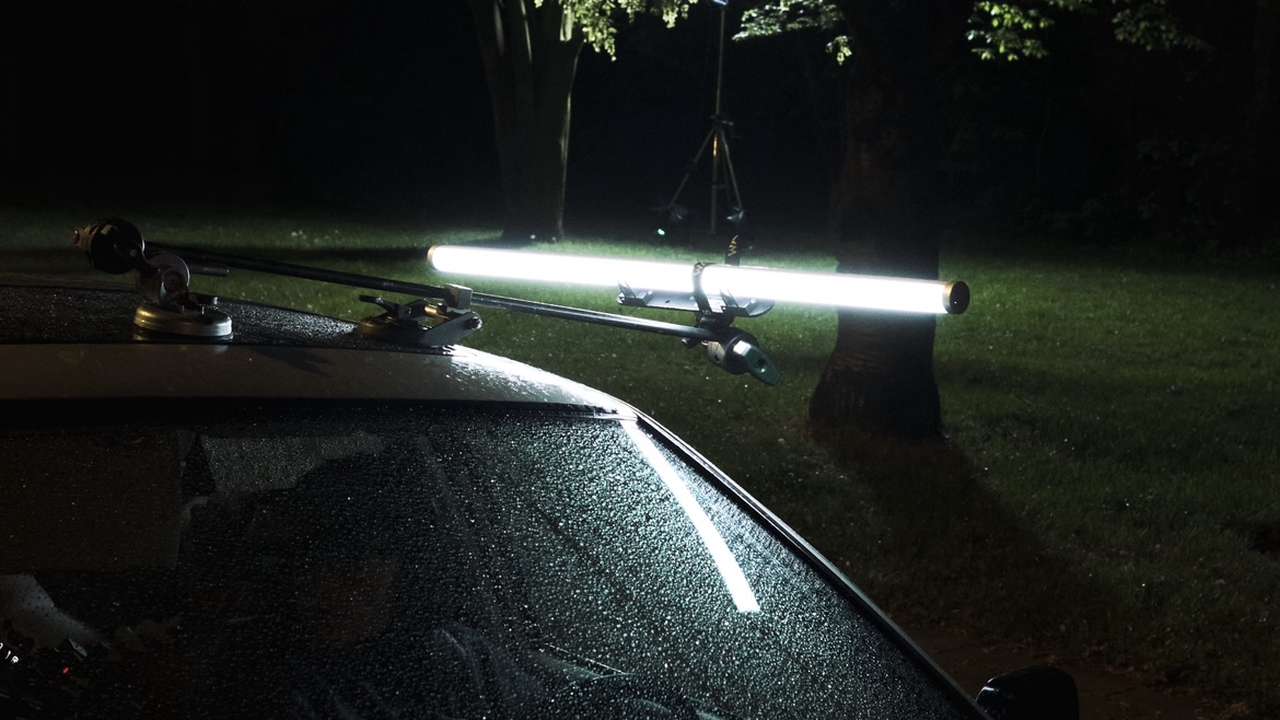 Wings of a Madagascan Sunset - Ulule