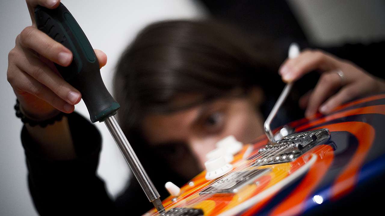 Capacitive Waves