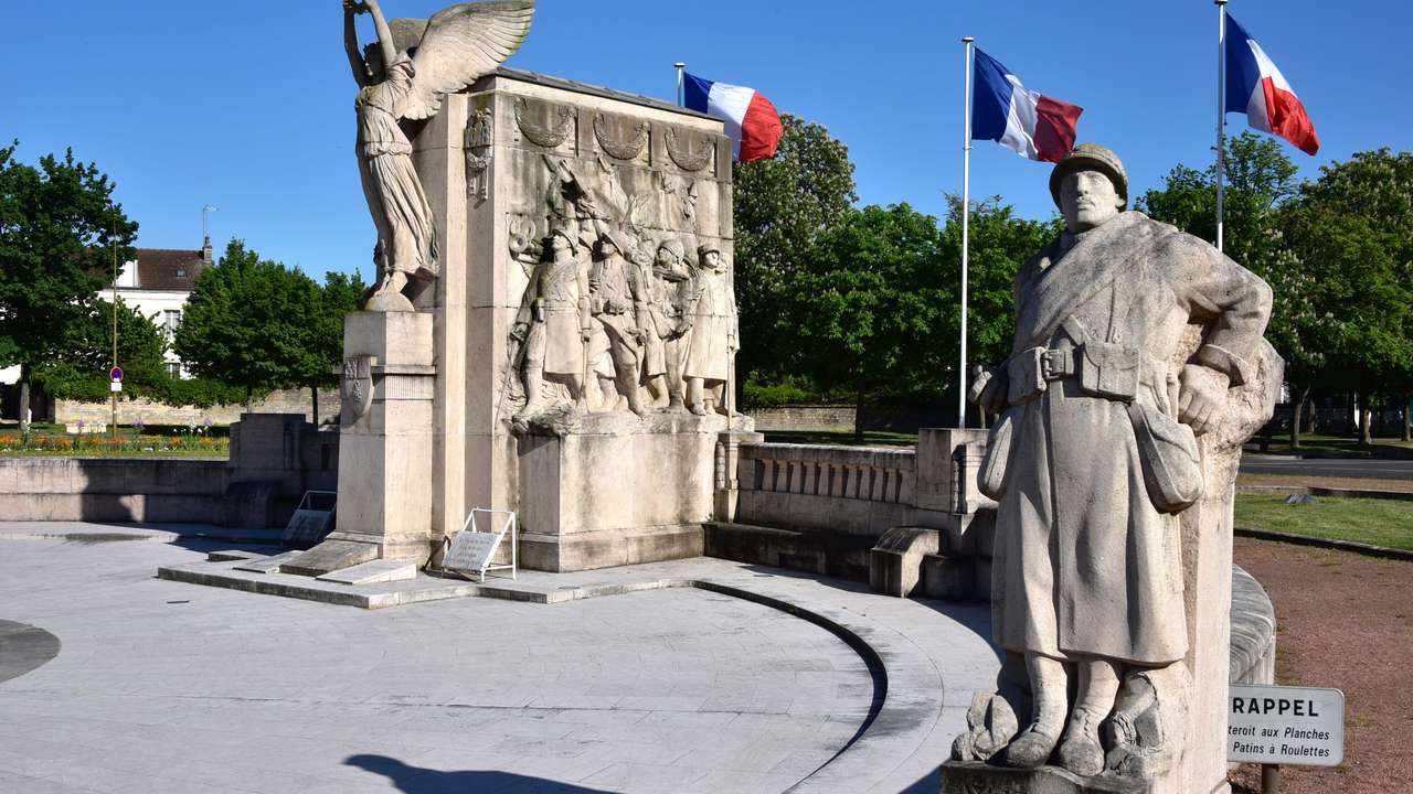 Editer un livre: les monuments aux morts de la grande guerre - Ulule