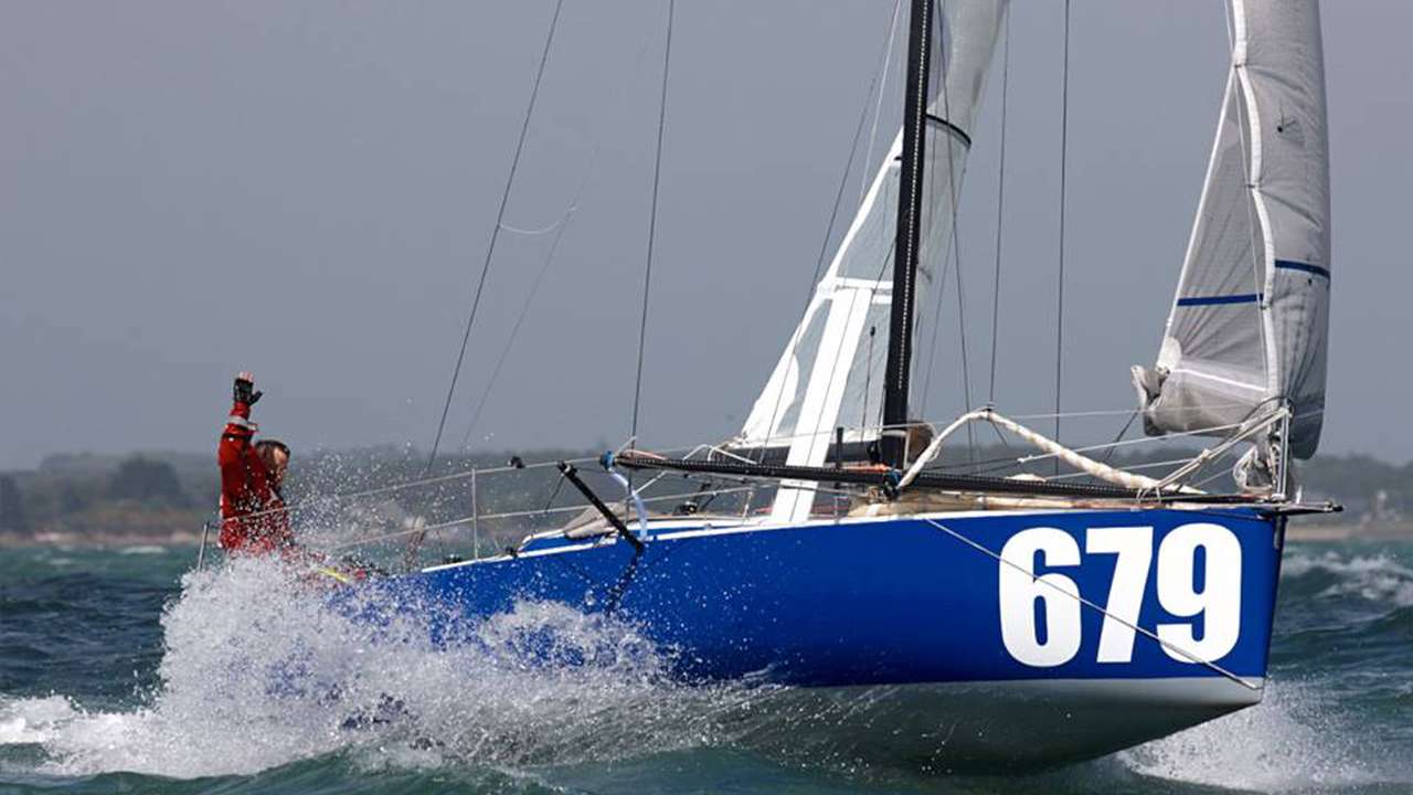 Embarquez avec Aurélien sur la Mini Transat 2017