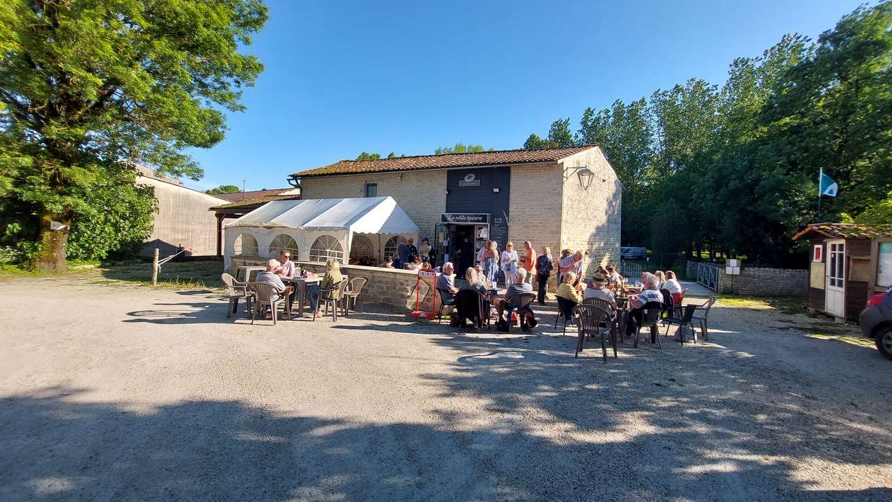 Soutenez la pérennité de La Petite Épicerie de Dampierre - Ulule