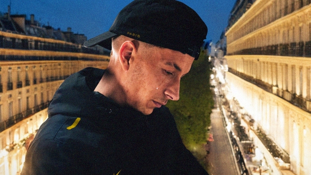 ALBUM " À TRAVERS MES LARMES