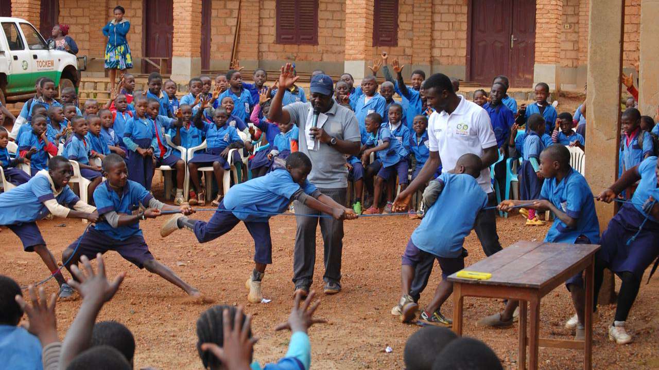 Une Maison des Jeunes réinventée à Bafou (Cameroun) - Ulule