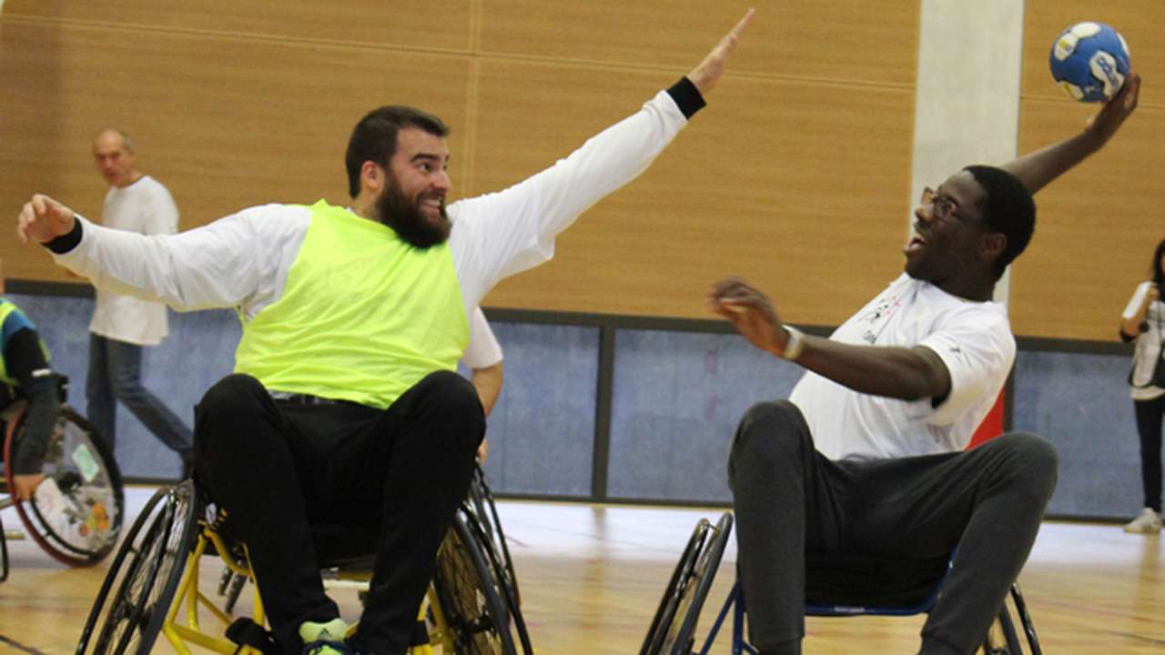 Handfauteuil : Tous différents, tous ensemble - Ulule