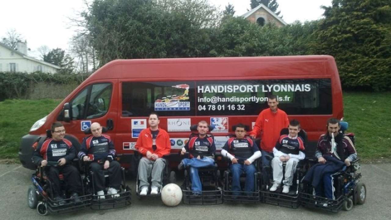 Un minibus adapté pour nos sportifs handicapés - Ulule