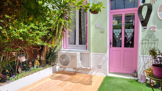 "Chez Paulette" boutique/salon de thé vintage à la maison