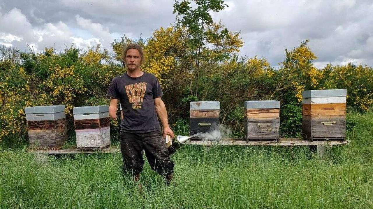 cloturée : Vente miel en mémoire de Julien et ses abeilles.