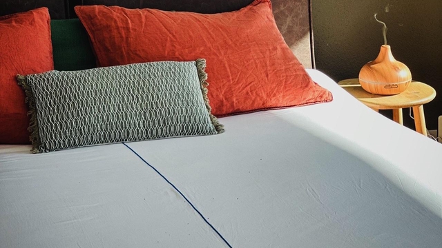 LE DRAP DIPLOMATE - Un sommeil... de l'espace ! - Ulule