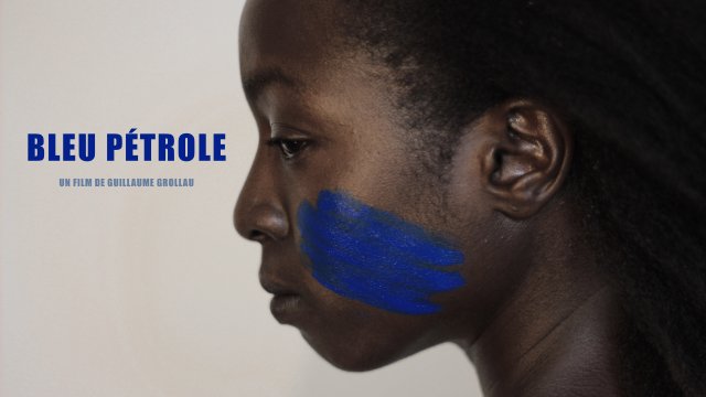 BLEU PETROLE