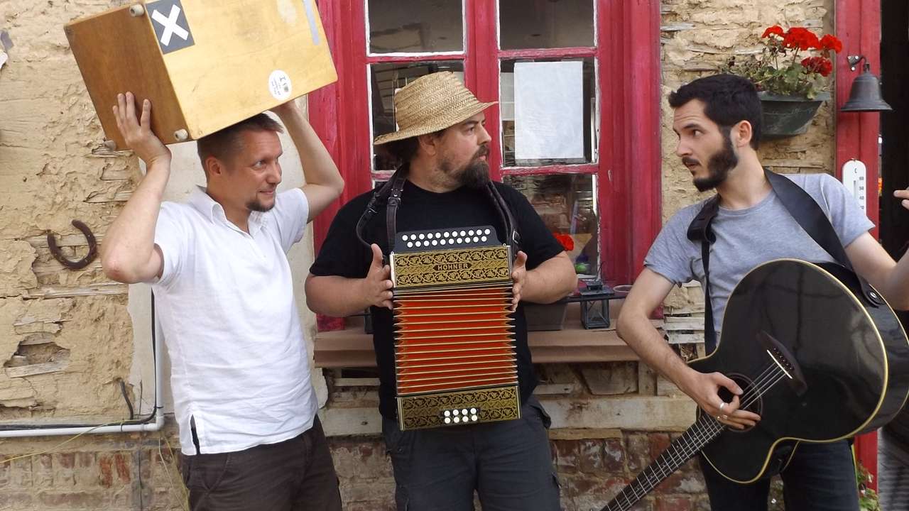 1er album pour LES GAMBES ED MIN PIED