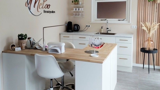 UN ESPACE DÉDIÉ À LA BEAUTÉ DES ONGLES À SENS.