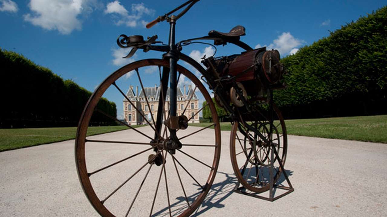 Inventeur de la moto