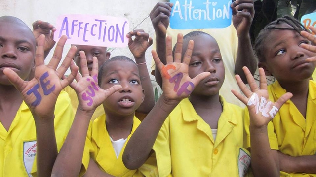 Aidons les “sorciers” oubliés de Kinshasa