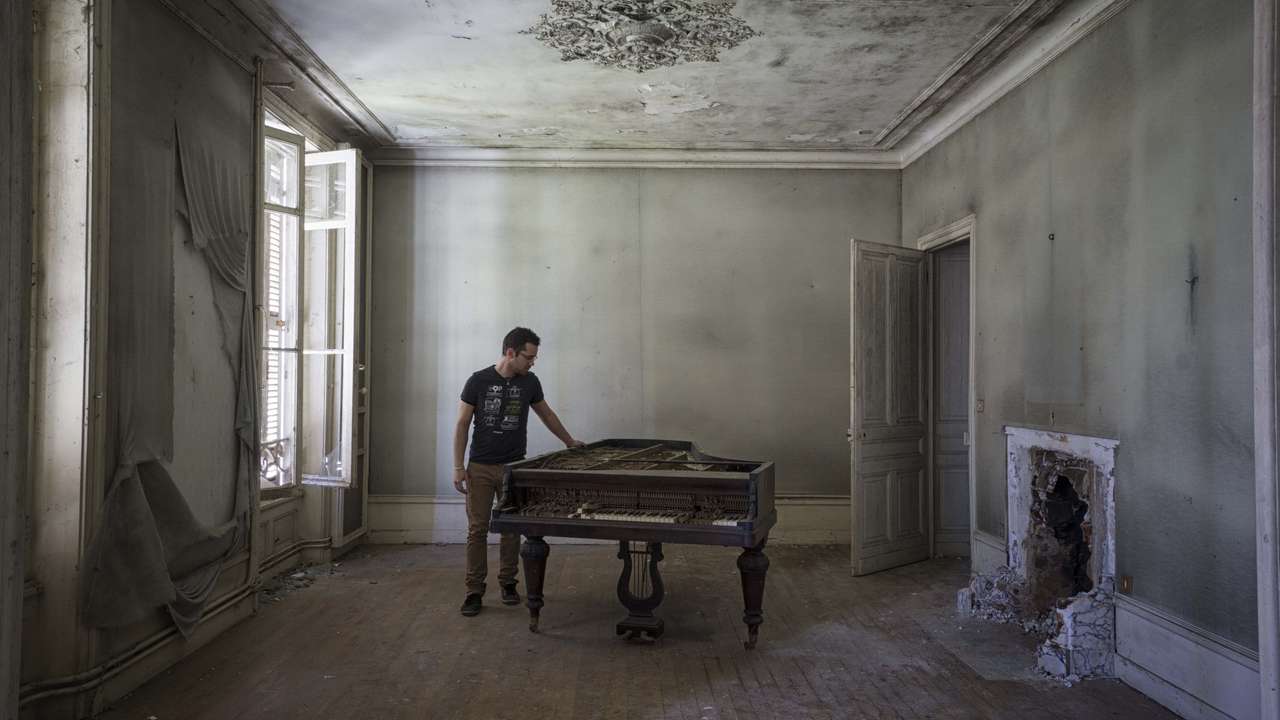 Requiem pour pianos